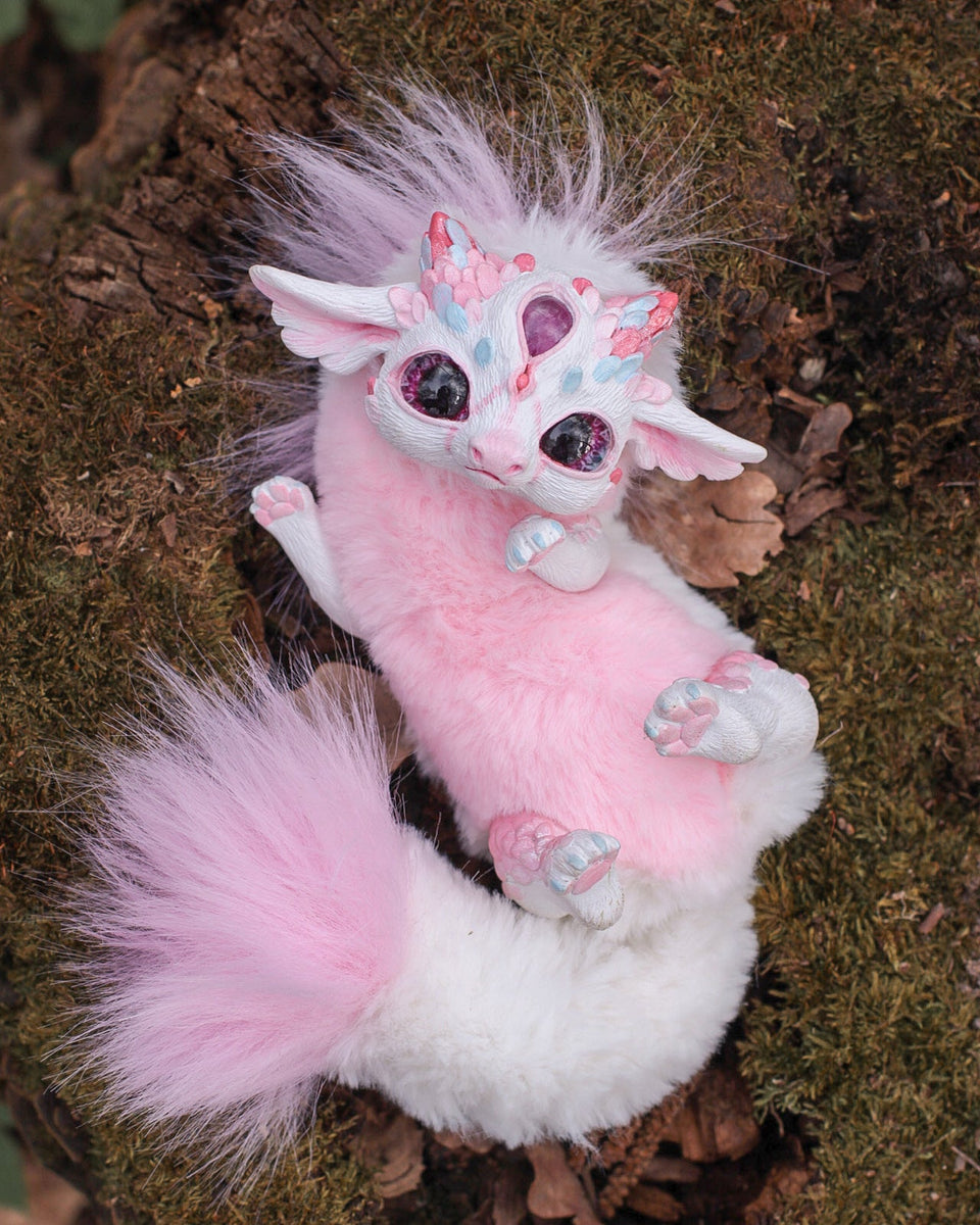 Pink baby dragon(awake) – Gift of Mercury