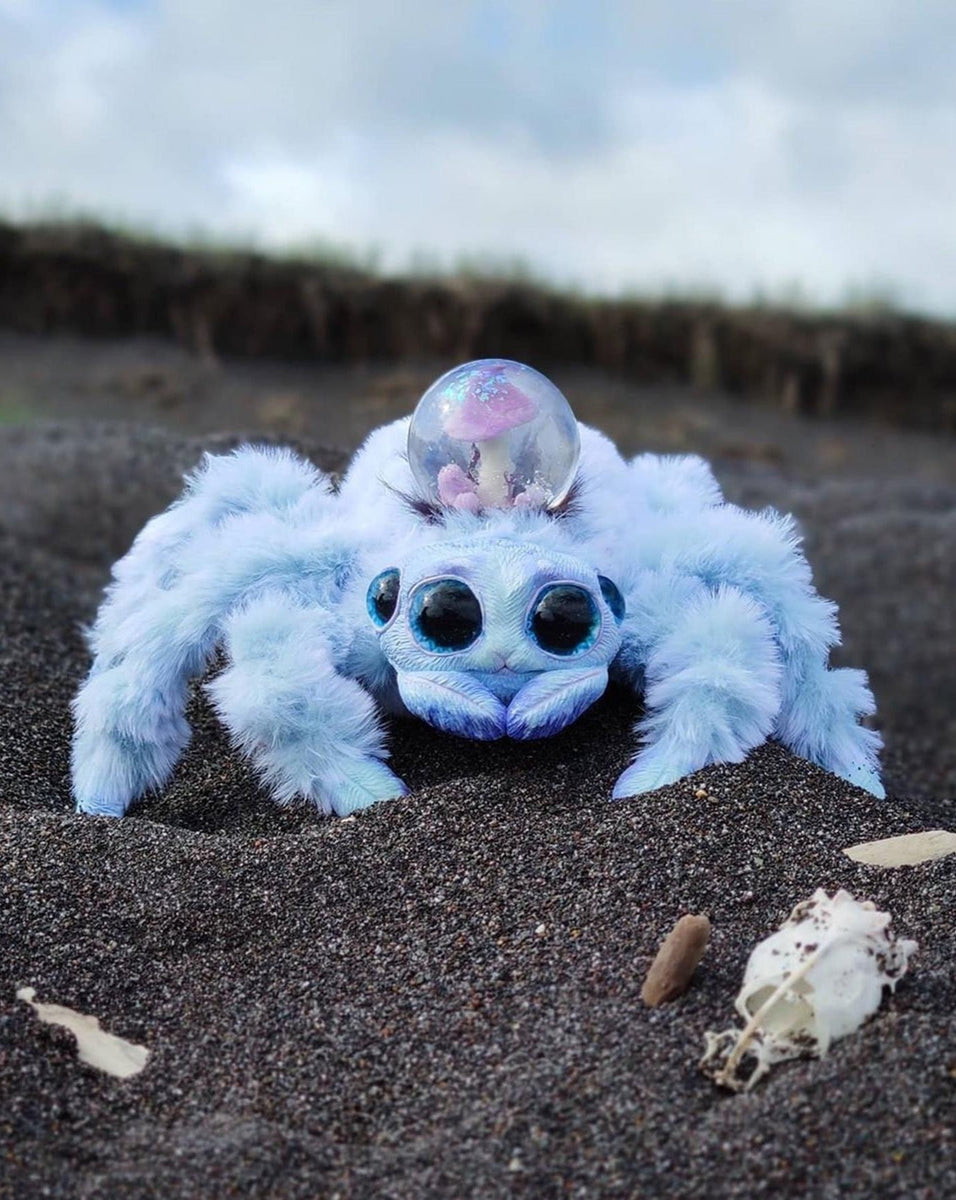 Blue mercurian spider – Gift of Mercury