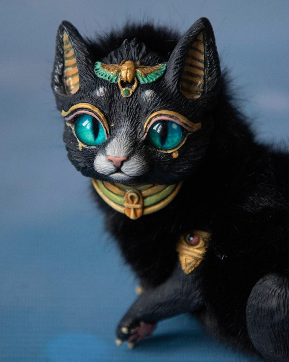 Bastet – Black, green eyes – Gift of Mercury